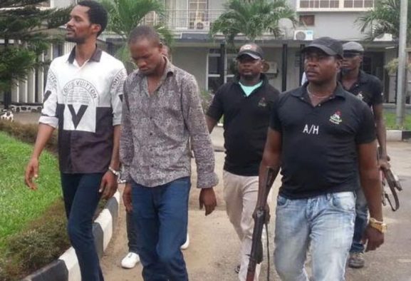 How Movie Person Seun Egbegbe Is Tormenting Wealthy Friends From Prison ...