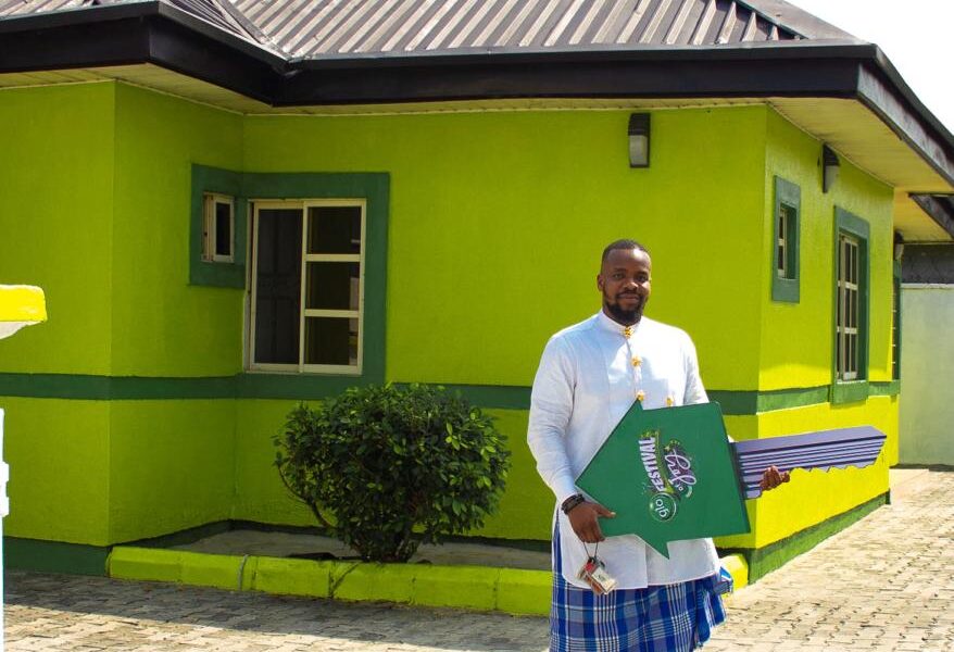 From Squatting In Boys’ Quarters 26yr Old Becomes House Owner In Glo ...