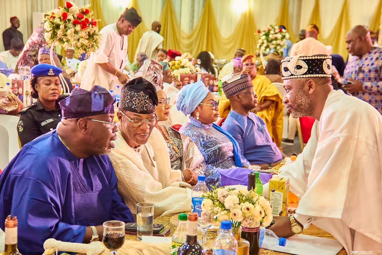 Feast Of Pictures From Senator Gbenga Daniel's Extravagant Inauguration ...