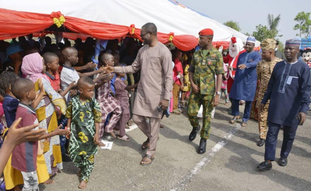 Commander 35 Artillery Brigade Hosts Barracks Community To Year End ...