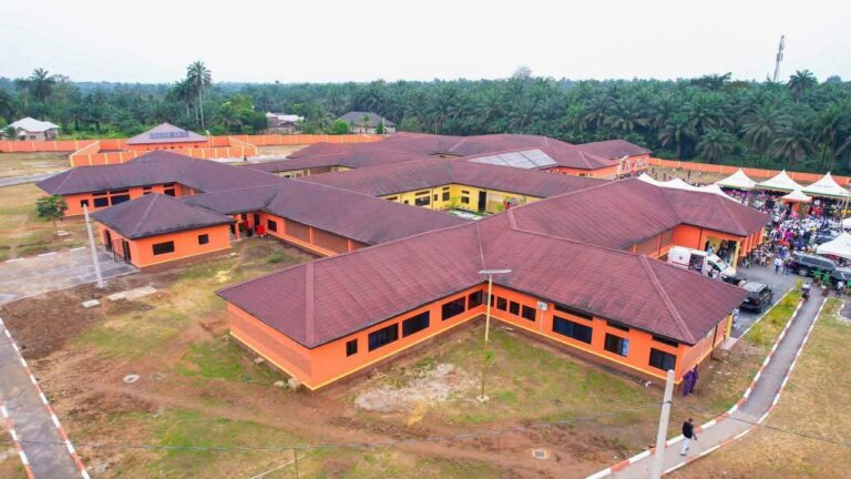 Umo Eno Delivers Ukanafun General Hospital After 16 Years, Approves MRI ...